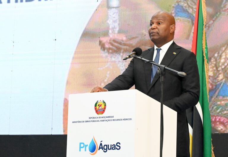 Governo lança PROÁguaS para reforçar segurança hídrica em Moçambique ...